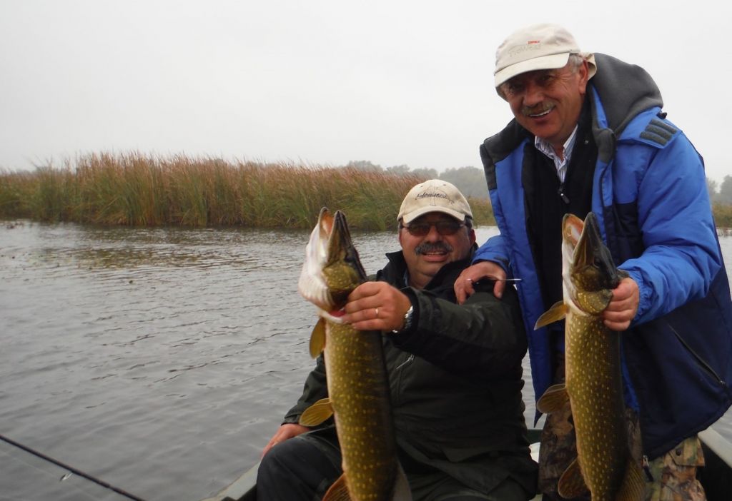 Pescar hoinar difuzeaza la TVR 2, Festivalul stiucilor din Delta ...